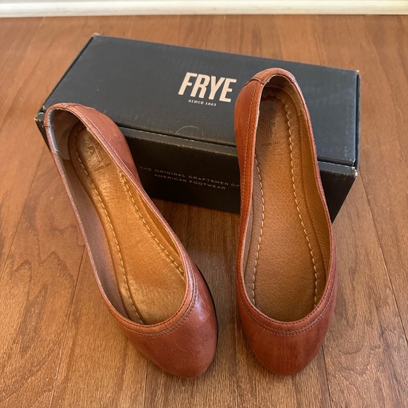 Frye | Shoes | Frye Carson Ballet Flat | Poshmark
